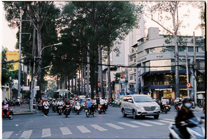 Saigon Streets and Mekong Boat trips narrated by Porper
